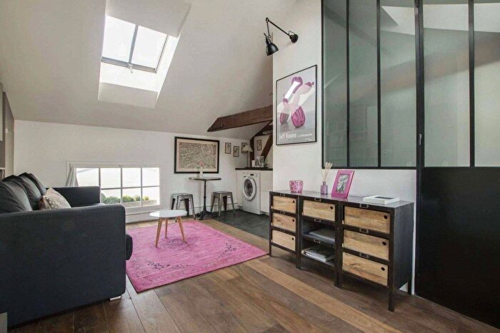 Appartement à louer - Sainte Avoie, Paris ème arrondissement - 1 pièce