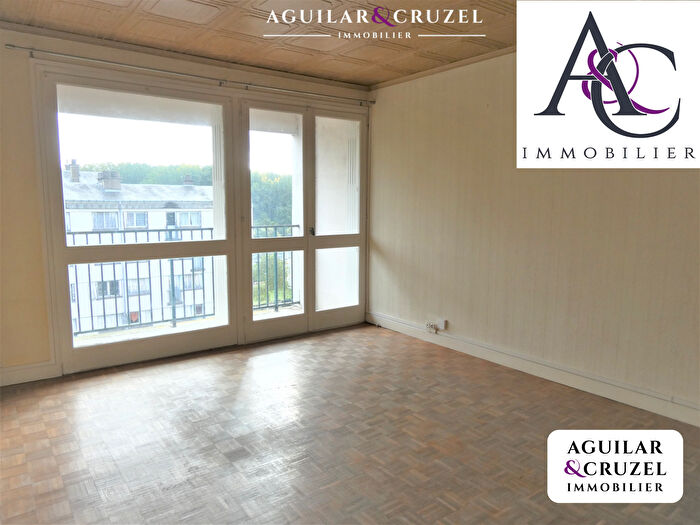 Appartement à vendre - Bourges, Aéroport, Vauvert, Pierrelay, Pissevieille - 3 pièces - 2 chambres