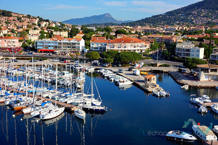 Appartement à vendre - Carqueiranne - 4 pièces - 2 chambres