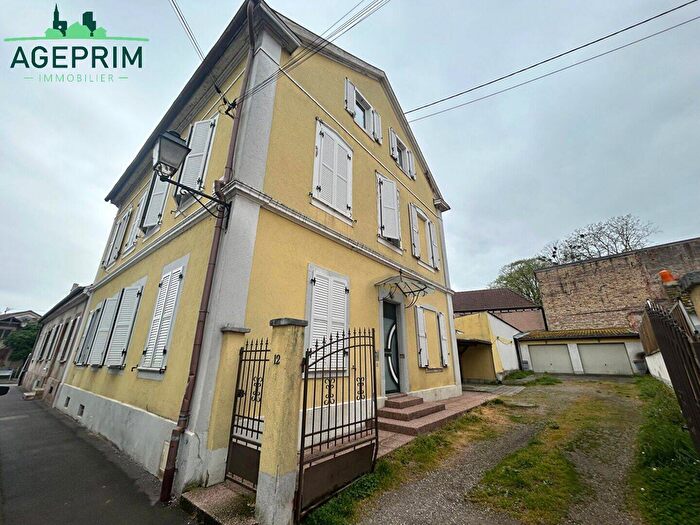 Maisons à vendre et appartements à louer - 2