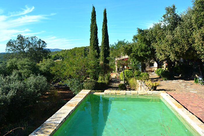 Maison à vendre - Carcès - 5 pièces - 4 chambres