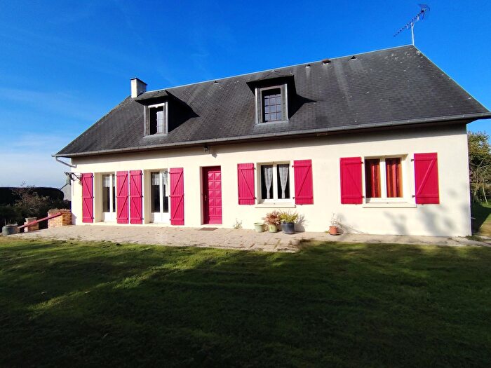 Mortain : Maison 8 pièces à vendre