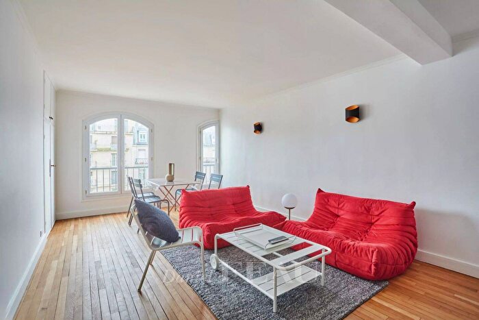 Appartement à louer - Hoche-Friedland, Paris ème arrondissement - 2 pièces - 1 chambre