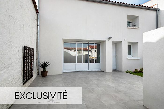 Maison à vendre - Nieul-sur-Mer - 3 pièces - 2 chambres