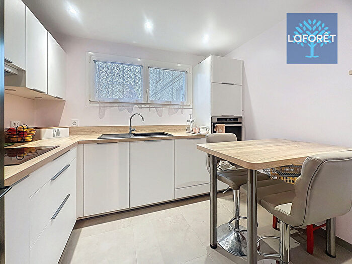 Appartement à vendre - Montigny-le-Bretonneux, Les Prés - 4 pièces - 3 chambres