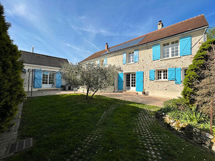 Maison 9 pièces à vendre à Crouy-sur-Ourcq