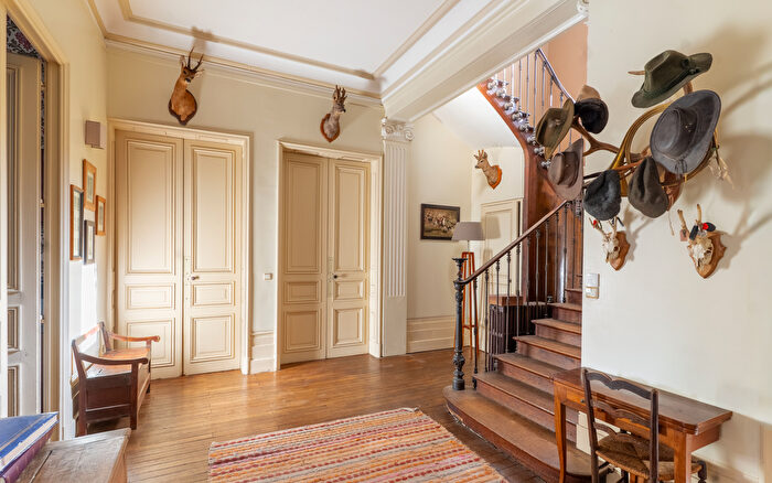 Maison à vendre - Angers, Madeleine, Saint-Léonard, Justices - 12 pièces - 8 chambres