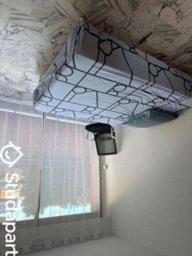 Appartement à louer - Saint Roch, Nice - 1 pièce - 3 chambres