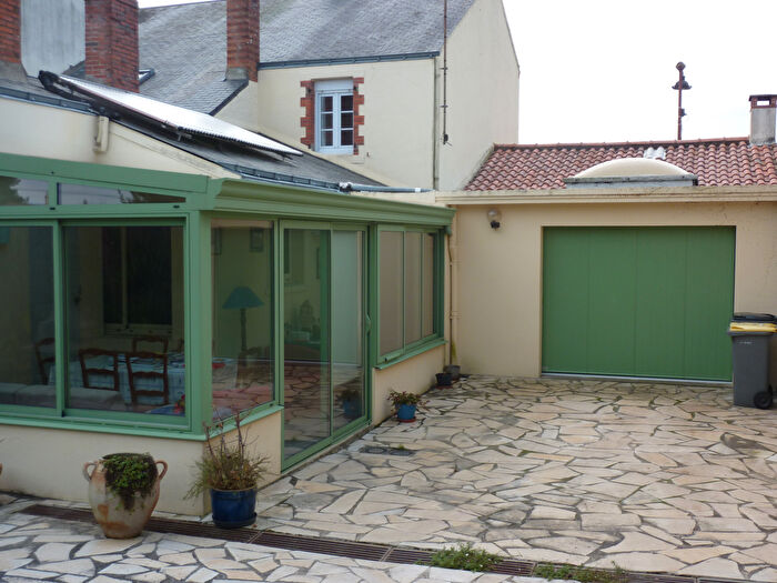 Maison à vendre - Coëx - 5 pièces - 2 chambres