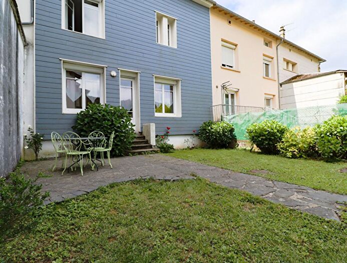 Maison 7 pièces à Lacaune, à vendre