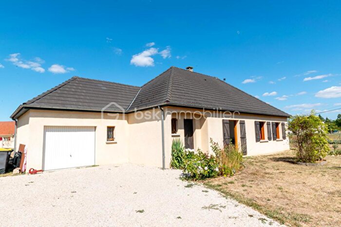 Maison 4 pièces à vendre à Dampierre-en-Burly