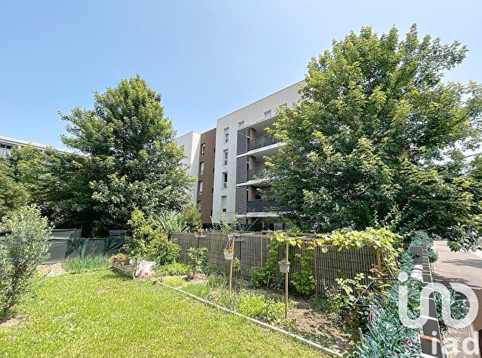 Appartement à vendre - Vénissieux, Charles Perrault - 3 pièces - 2 chambres