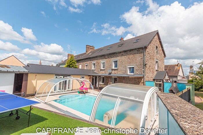 Maison à vendre - Mantilly - 8 pièces - 5 chambres