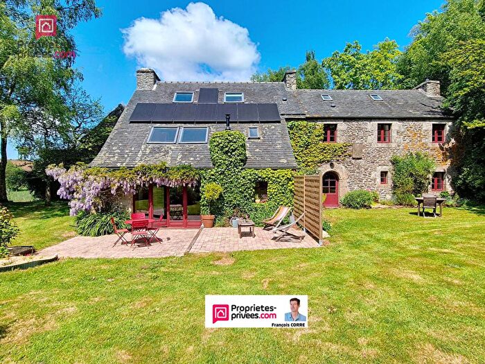 Maison à vendre - Plougonven - 8 pièces - 4 chambres