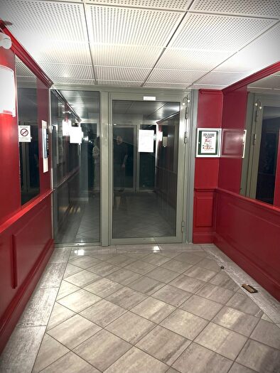 Appartement à vendre - Vinassan - 2 pièces - 1 chambre