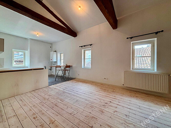 Agen, Hôtel de ville : Appartement 3 pièces à louer