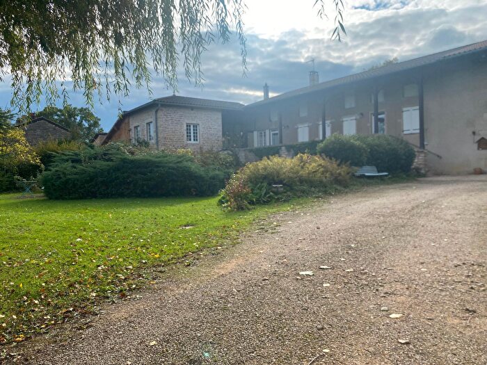 Maison à vendre - Sennecé-lès-Mâcon, Sennecé-les-Mâcon - 11 pièces - 6 chambres