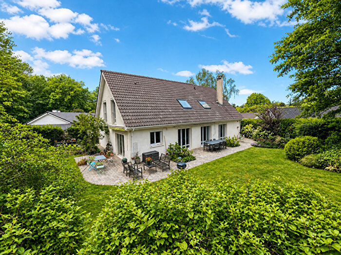 Maison 7 pièces à vendre à Santeny