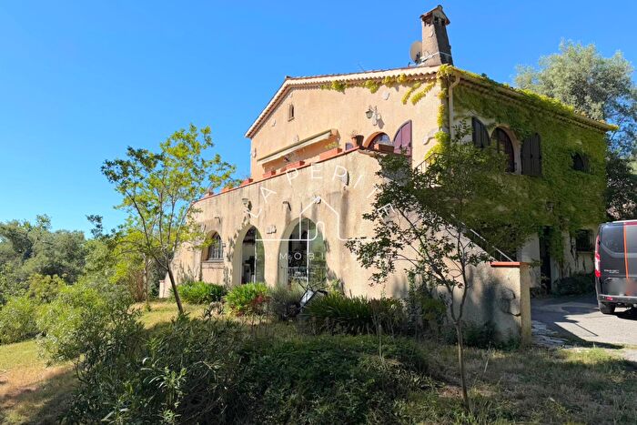 Maison 5 pièces à Spéracèdes, à vendre