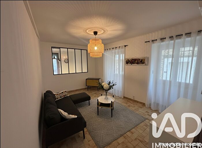 Appartement à louer - Chusclan - 3 pièces - 2 chambres