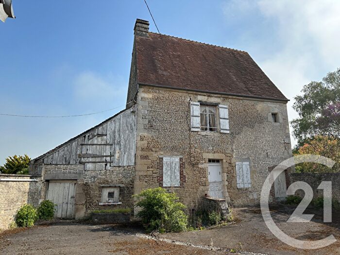 Maison à vendre - Crocy - 14 pièces - 6 chambres