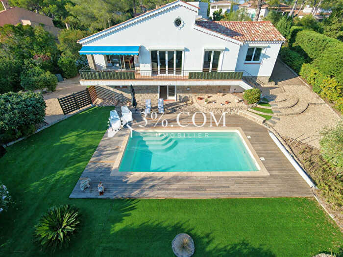 Maison 5 pièces à Saint-Raphaël, Boulouris, à vendre