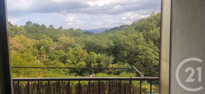 Maison 3 pièces à Ollières, à louer