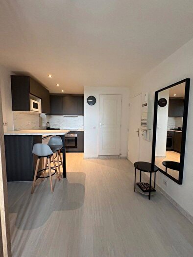 Appartement 1 pièce à Sud, Saint-Nom-la-Bretèche, à louer