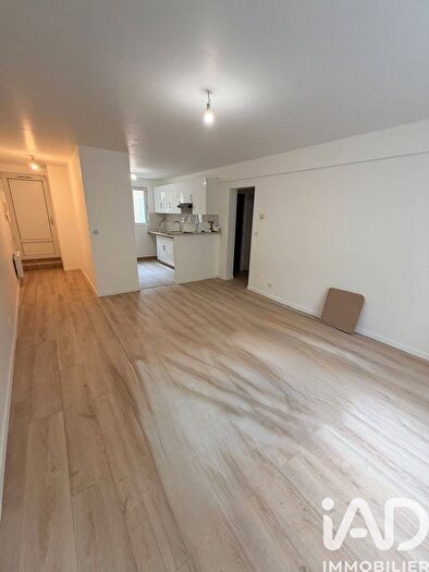 Centre Est, Provins : Appartement 2 pièces à louer