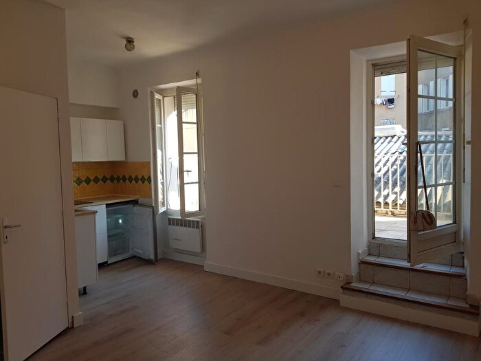 Appartement 1 pièce à louer - Marseille 5ème, Baille