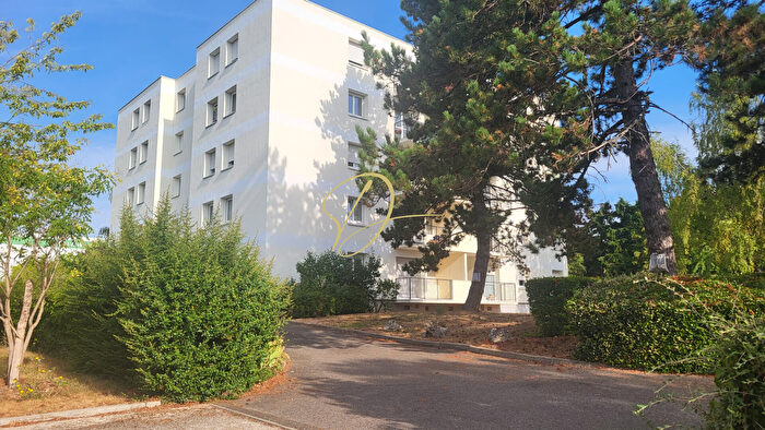 Chartres, La Madeleine : Appartement 4 pièces à vendre