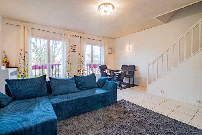 Maison à vendre - Maurepas, Centre-ville, Malmedonne - 5 pièces - 4 chambres