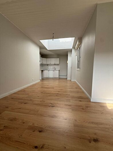 Appartement à louer - Saint-Laurent-sur-Saône - 2 pièces - 1 chambre