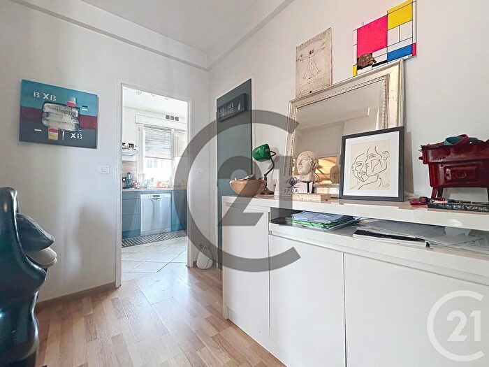 Appartement 4 pièces à Fontainebleau, Constance, Fleury, à vendre