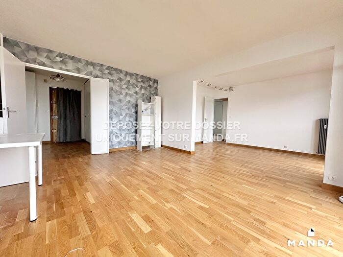 Appartement à louer - Créteil, Bas du Mont-Mesly - 4 pièces - 3 chambres