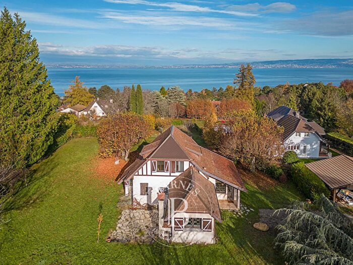 Maison à vendre - Évian-les-Bains - 7 pièces - 4 chambres