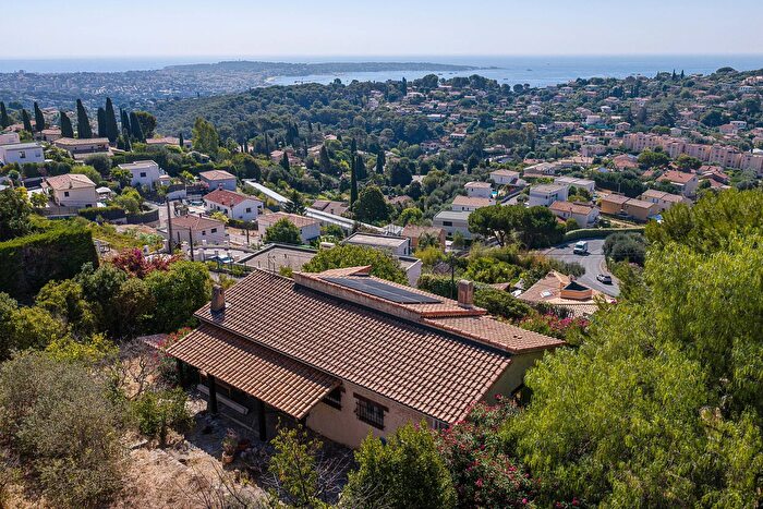 Maison 5 pièces à vendre - Vallauris, Retenaou, Brusquets, Devens, Zone d'activité Saint-Bernard