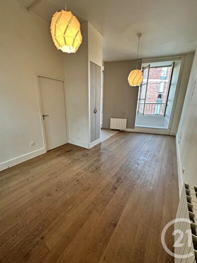 Appartement à louer - Orléans, Cathédrale, Jeanne dArc - 1 pièce