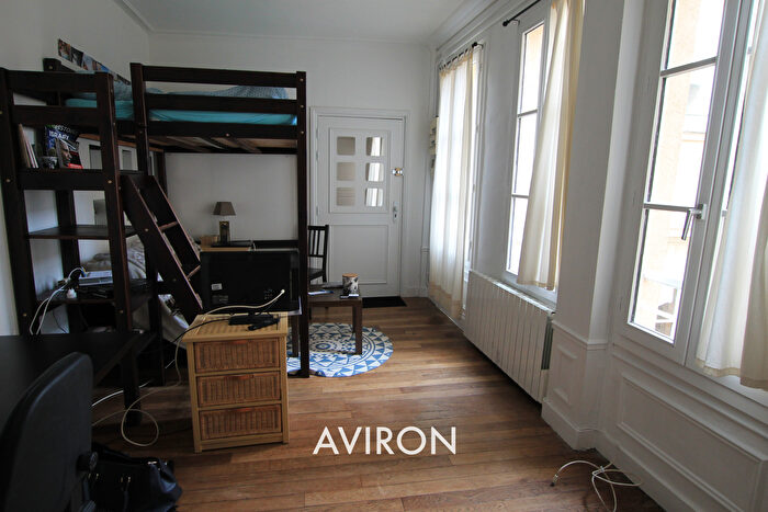 Chartres, Centre-ville : Appartement 1 pièce à louer