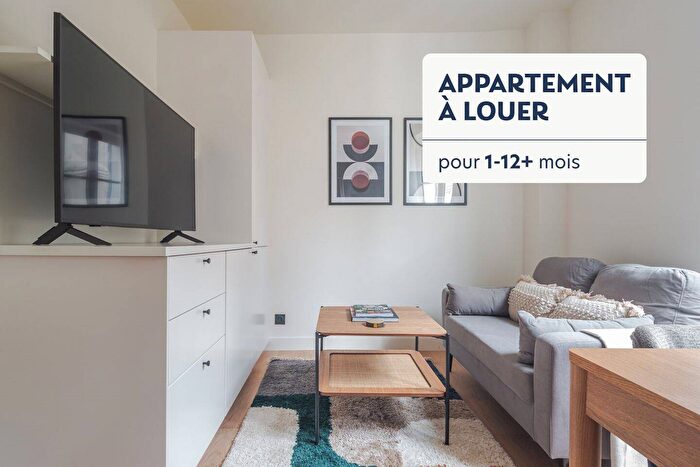 Appartement à louer - La Fourche-Guy Môquet, Paris ème arrondissement - 2 pièces - 1 chambre
