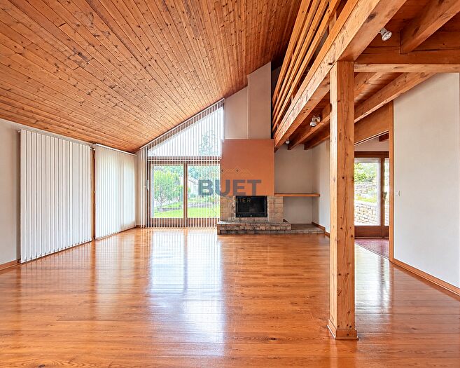 Maison 7 pièces à Corcelles-les-Monts, à vendre