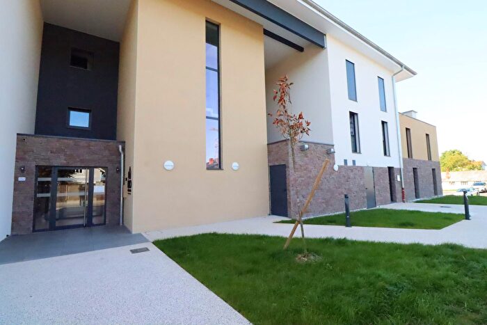 Sillans : Appartement 2 pièces à louer