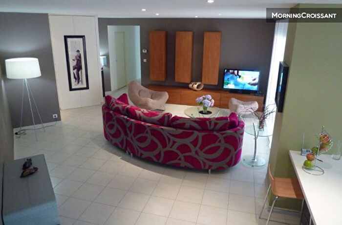 Gaillac, Centre-ville, Hom : Appartement 4 pièces à louer