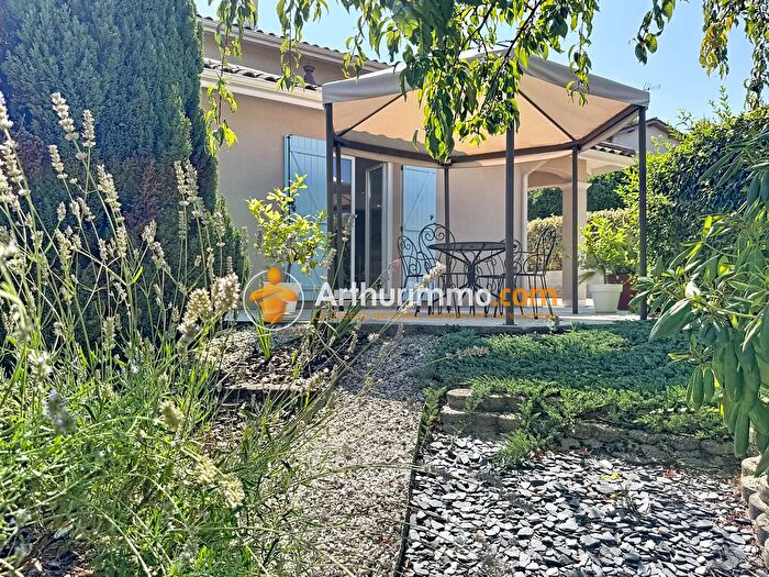 Saint-Agnin-sur-Bion : Maison 5 pièces à vendre