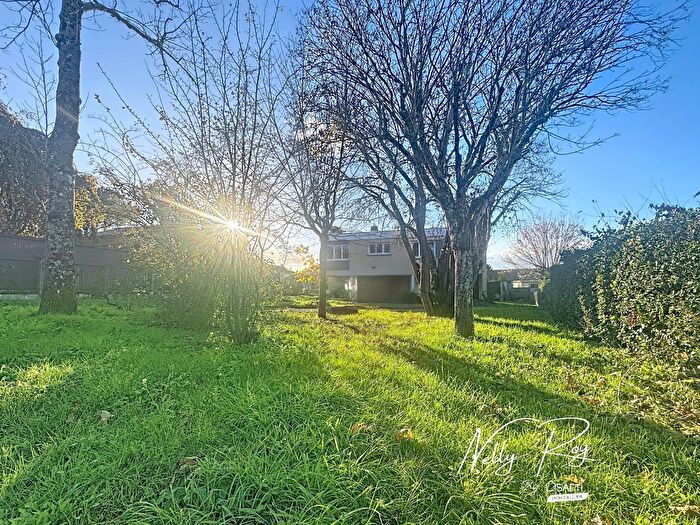 Maison à vendre - Eysines, Le Vigean - 7 pièces - 3 chambres