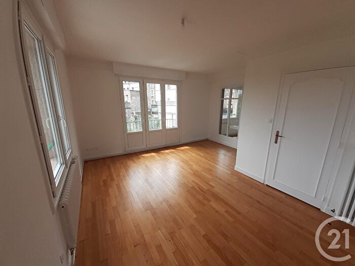 Appartement 4 pièces à louer - Fougères, Centre-ville, Urbanistes