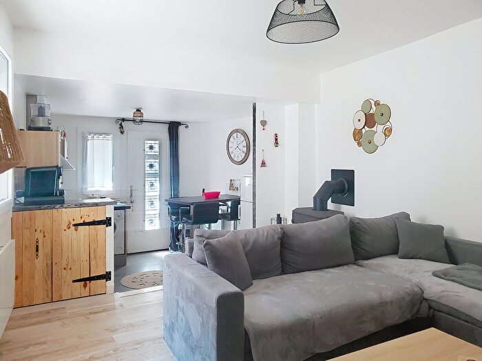 Maison à vendre - Saint-Geniès-de-Varensal - 3 pièces - 2 chambres