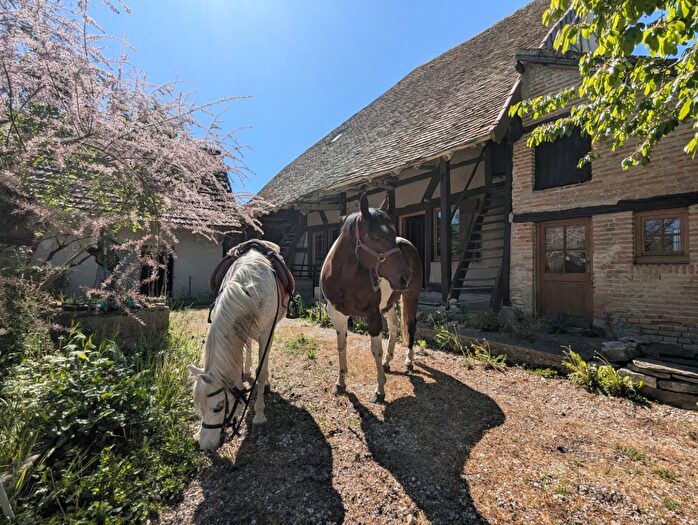 Verdun-sur-le-Doubs : Maison 2 pièces à vendre
