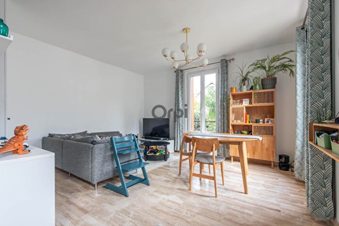 Maison à vendre - Joinville-le-Pont, Centre-ville - 3 pièces - 2 chambres