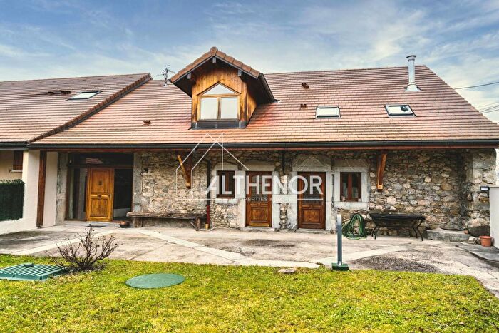 Maison à vendre - Thorens-Glières - 9 pièces - 5 chambres